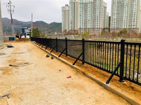 알미늄 휀스울타리 아파트