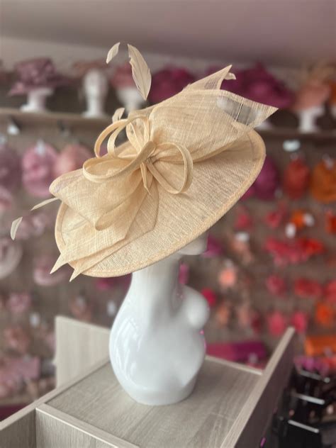 Hatinators For Weddings And Race Events Free Uk Delivery