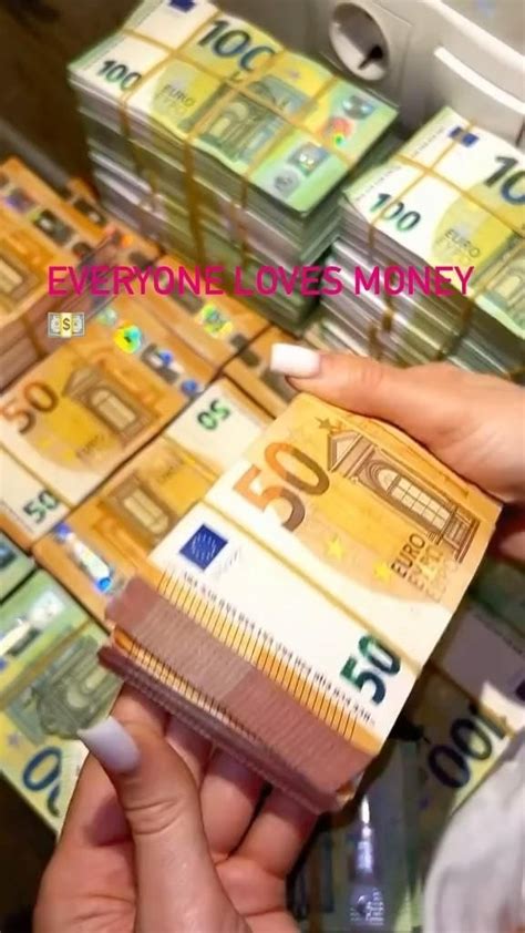Wealth🤑 💰 💸 💵 💴 💶 💷 🏦 💰follow Increase Youre Wealth 💰 Follow Increase