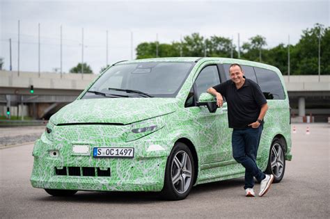 Preview Of The Mercedes Van Ea When The Electric Van Becomes A Spaceship