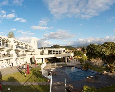 Te Kaha Beach Hotel Updated 2026 Prices And Hostel Reviews New Zealand