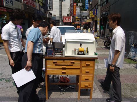 이런 사치품 보셨나요