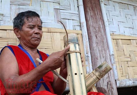 Độc đáo đàn Chapi Của Người Raglai Ninh Thuận Baotintucvn