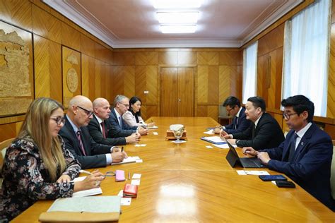 Ерөнхийлөгчийн зөвлөхүүд Европын хөрөнгө оруулалтын банкны Хятад Монголыг хариуцсан