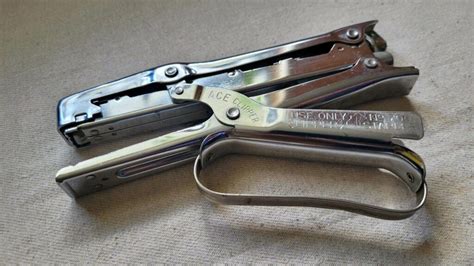 Vintage Ace Fastener Corp Clipper 702 Manual Plier Stapler Vinty