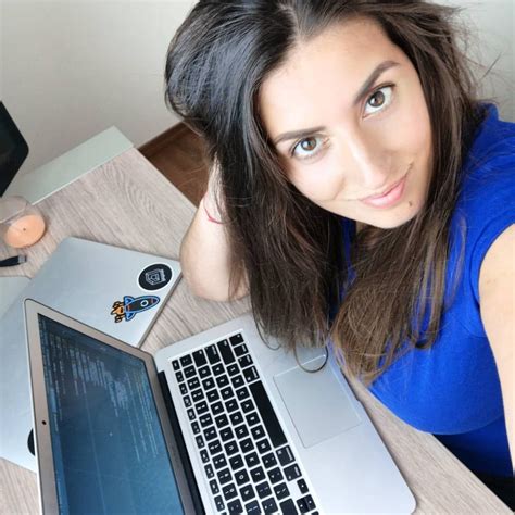 Coder 🔻 Dev 🔻 Programmer Di Instagram You Might Have Already Heard Of