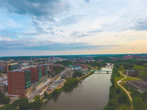 Arts Theater And Literature The Ultimate Guide To Iowa City And Things To Do