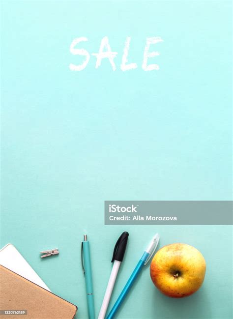 문구 학교 판매 학년 학생을 준비 블루 테이블 최고 보기와 평면 평신도 개념 학교 개념으로 돌아갑니다 공간을 복사합니다 0명에