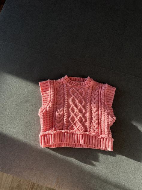 Барби жилетка — ціна 450 грн у каталозі Жилети Купити жіночі речі за доступною ціною на Шафі