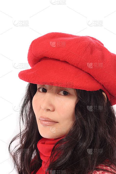 戴红帽子的女孩