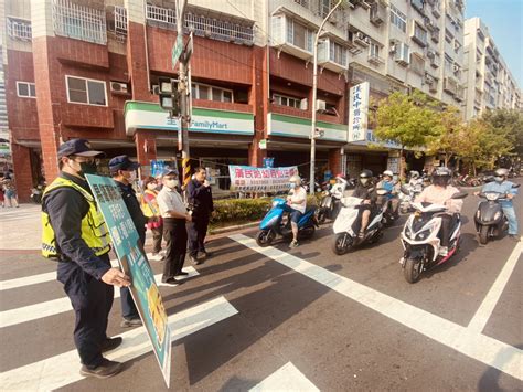拒絕行人地獄 小港分局長率隊於校園路口宣導