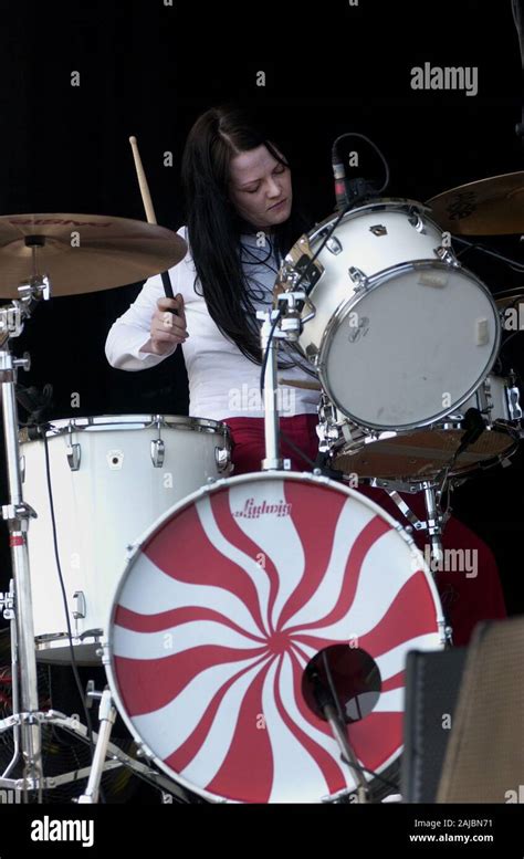 Meg White Drumming