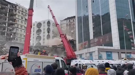 Ahmer Khan On Twitter Second 75 Earthquake Hits Turkey Over 2000