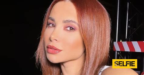 Bruna Gomes Encanta Em Look Com Pormenor Sensual Selfie