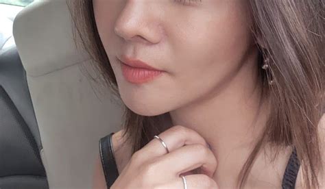 รวมรูปภาพของ ประวัติ ปุ้ย รสริน ประกอบธัญ พิธีกรสาวที่มานั่ง โหนกระแส แทน หนุ่ม กรรชัย รูป