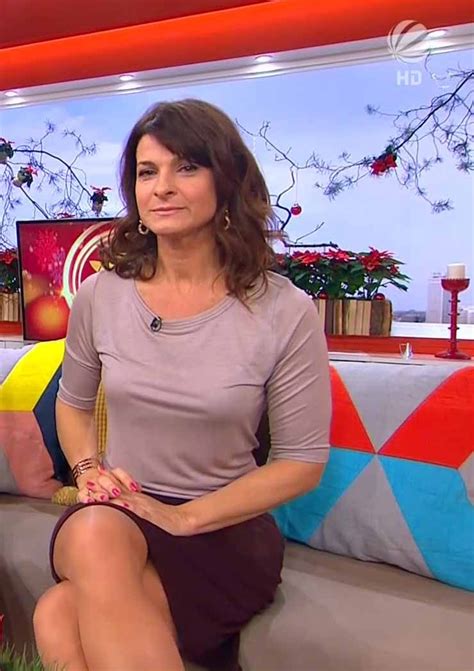 Single Sein Milf German 21st V Neck Tv Celebrities Women Celebrity Single Sein Milf German 21st V Neck Tv Celebrities Women Celebrity
