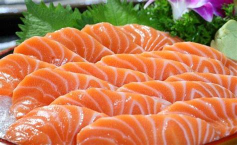 党报评虹鳟列入三文鱼 团体标准不能成利益工具 生食三文鱼 团体 三文鱼 新浪新闻