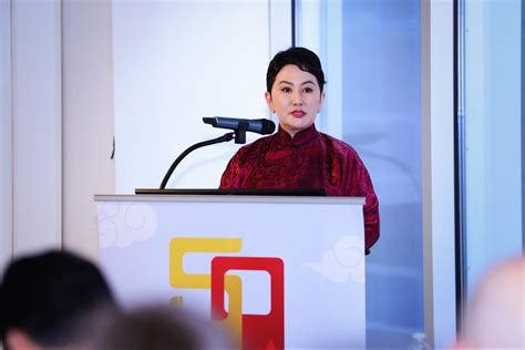 Гадаад харилцааны сайд Б Батцэцэг хөрөнгө оруулагч бизнесийн төлөөлөлтэй ажил хэрэгч уулзалт хийв