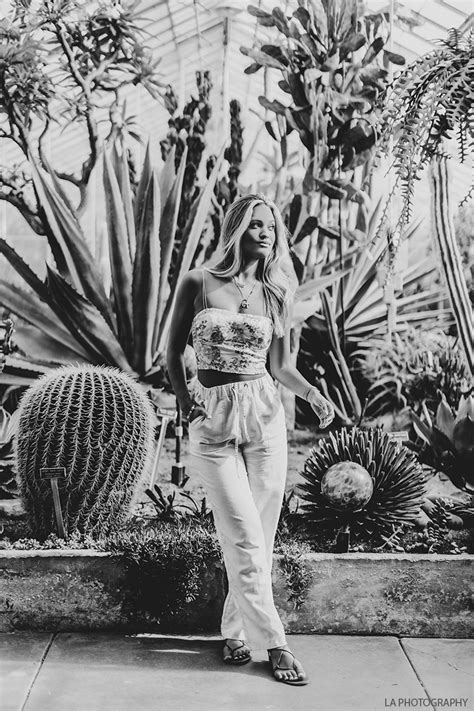 Isabelle J New View Modeling