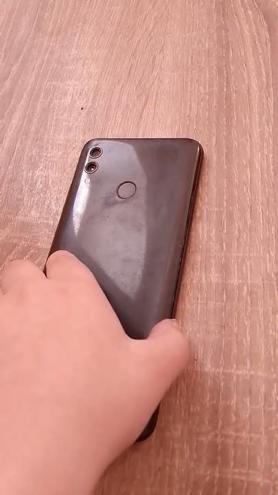 это вообще как возможно открыть крышку телефона Youtube