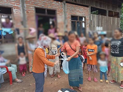 မိုးရေးမြို့ဘက် တိမ်းရှောင်နေသည့် မြန်မာစစ်ရှောင်များ ရာသီတုပ်ကွေး ဖြစ်ပွားနေ