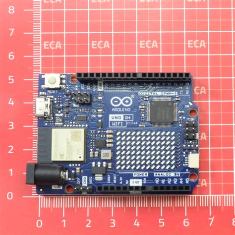 برد آردوینو Arduino Uno R4 Wifi