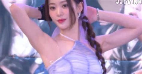 비치는 시스루 탱크탑 케플러 샤오팅 꿀벅지