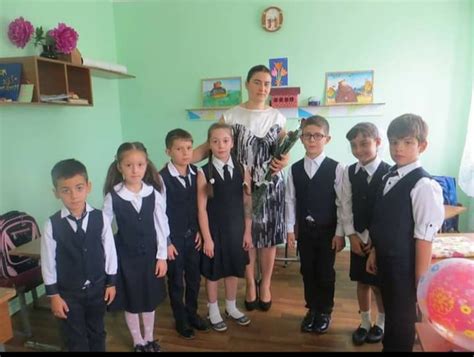 დ დაწყებითი კლასებისა და ჰუმანიტარულ მეცნიერებათა კათედრა