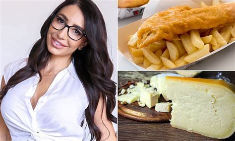 Relationship Expert Reveals The Five Foods That Are Killing Your Sex Life Daily Mail Online