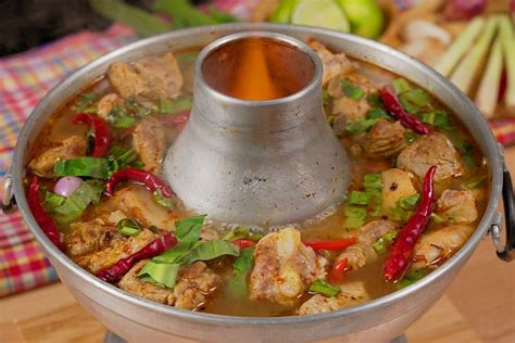 รวมเมนูอาหาร สูตรอาหาร ต้มแซ่บ ทำง่ายๆ ได้ที่บ้าน