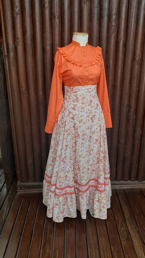 Austrian Peasant Traditional Blouse Printed Maxi Skirts In 2025 Old Fashion Dresses Velvet