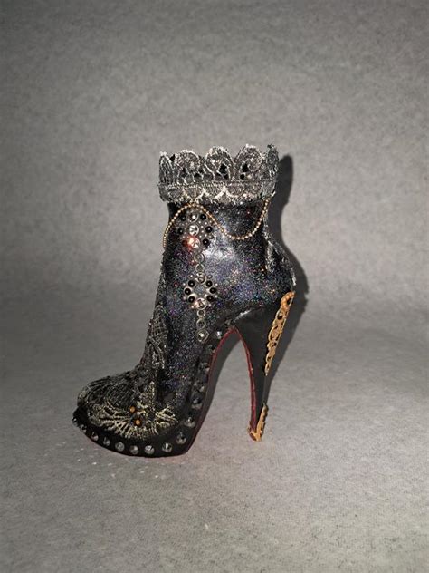 Статуетка сапожок — ціна 450 грн у каталозі Статуетки Купити товари