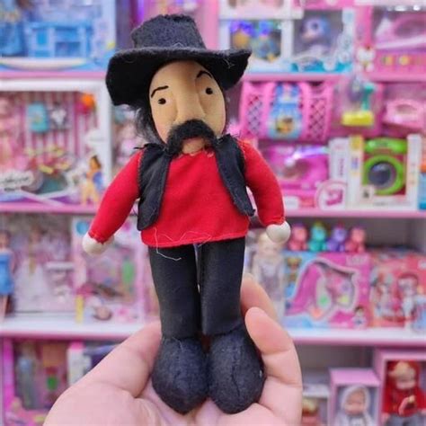 خرید و قیمت عروسک عمو سیبیلو سایز کوچک قبل از ثبت موجودی بگیرید ترب