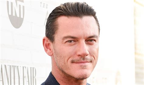 Luke Evans Wears Just A Speedo In Hot New Instagram Pic Luke Evans Shirtless Speedo Just