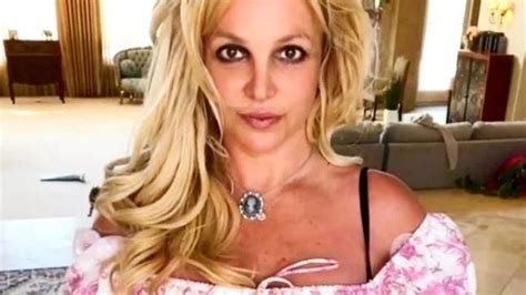 Britney Spears Family Friends Planned Intervention The Courier Mail