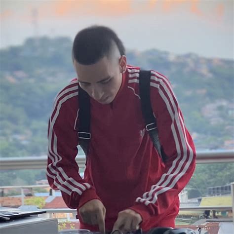 Stream Querian Freseo 🍓🍓🍓jesus Becerra Dj By Jesús David Cabrera