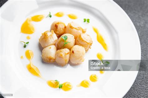 바다 가리비 신선한 해산물 튀김 식사 음식 간식 테이블에 복사 공간 음식 배경 소박한 상위 뷰 가리비에 대한 스톡 사진 및 기타 이미지 Istock