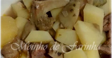 Moinho De Farinha Míscaros Com Febra E Batatas