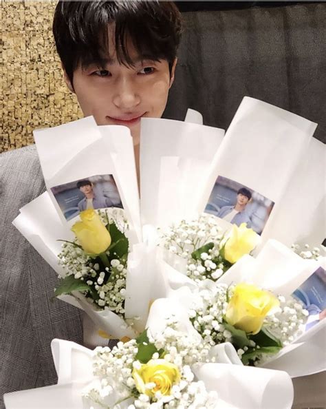 선재 변우석 팬미팅 비하인드 컷 공개…물오른 비주얼 [n샷] 네이트 연예