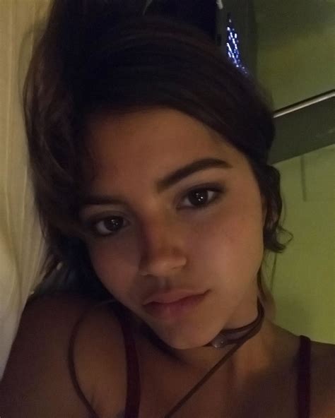 Pin By J Ring On Isabela Moner Isabela Moner Isabela Merced