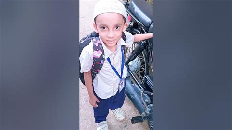 হি হি হি ইয়েস বাকি চাহিয়া কেউ লজ্জা দিবেন না Funny Shortvideo Share Share Comedy Shorts