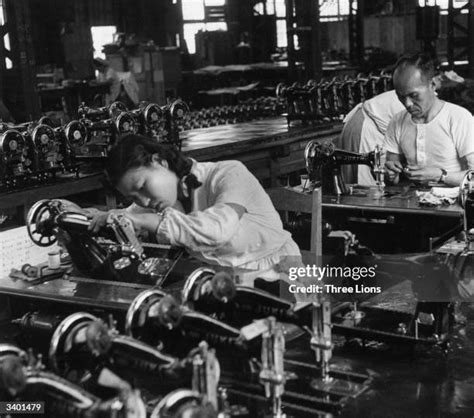 Factory Sewing Machine Photos And Premium High Res Pictures Getty Images