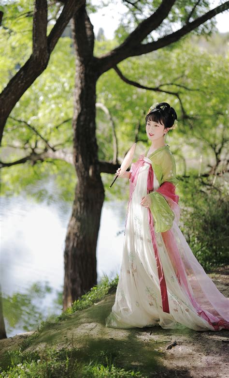 아트 그림 20220703 복숭아 레드 윌로우 그린 순브로케이드 V2ph