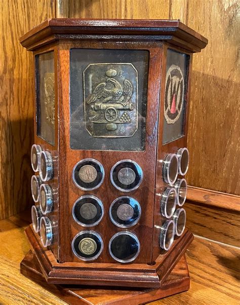Elegant Innovative Rotating Display Case For Collectibles Like Insignia Coins Gemstones Pins