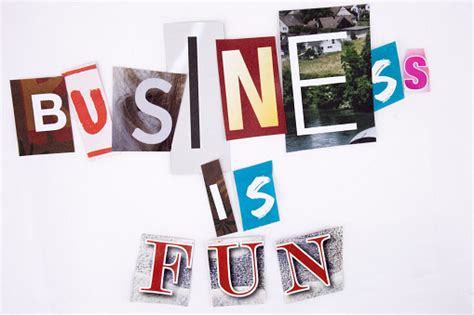 비즈니스의 개념을 보여주는 텍스트 쓰기 단어 복사 공간 흰색 배경에 사업 개념에 대 한 다른 잡지 신문 편지의 만든 개념에 대한 스톡 사진 및 기타 이미지 Istock