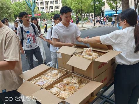 浓情中秋校园食堂倾情奉献 安徽农业大学总务部