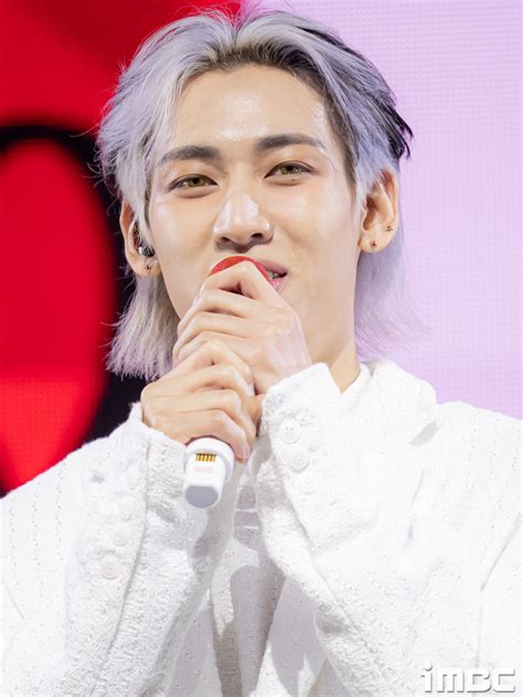 [포토] 뱀뱀 본업으로 복귀