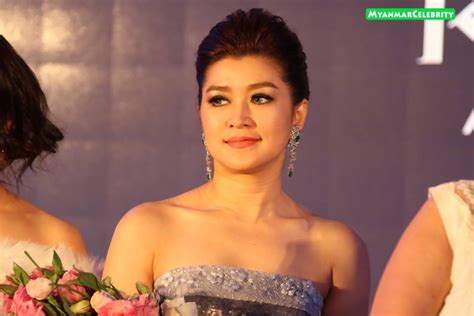 ဖက်ရှင်ရှိုးပွဲ တစ်ခုကိုတက်ရောက်ခဲ့တဲ့ စိုးမြတ်သူဇာ၊အိန္ဒြာကျော်ဇင် နဲ့ ကစ်ကစ် တို့ရဲ့ လှပက