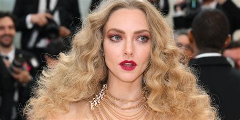 Amanda Seyfried Fans Will Stop In Their Tracks After Seeing Her Naked