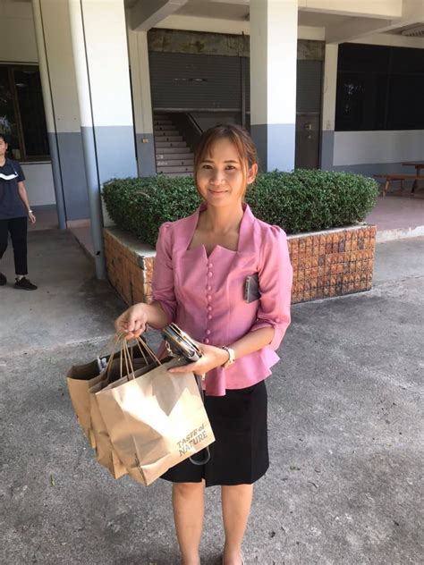 ขอบคุณ คุณครูโรงเรียนกุญชรศิรวิทย์ Fast Delivery ไพรบึง